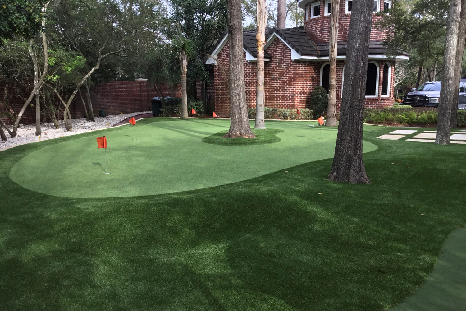 Luxury Putting Greens by Celebrity Greens in Bedford, NY & Greenwich ...